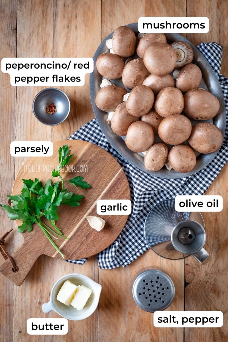 Italian Style Sauteed Mushrooms (Funghi Trifolati) : Italian Recipe Book