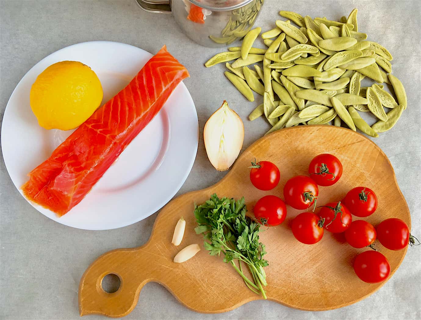 Olive Leaf Shaped Spinach Pasta with Salmon and Cherry Tomatoes ...