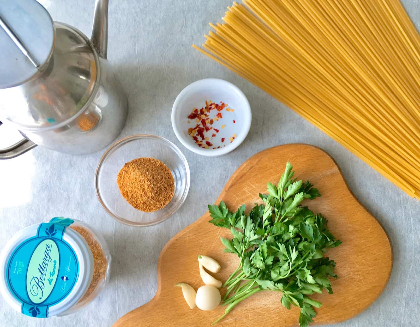 Spaghetti alla Bottarga - Salt-Cured Fish Roe Sauce : Italian Recipe Book