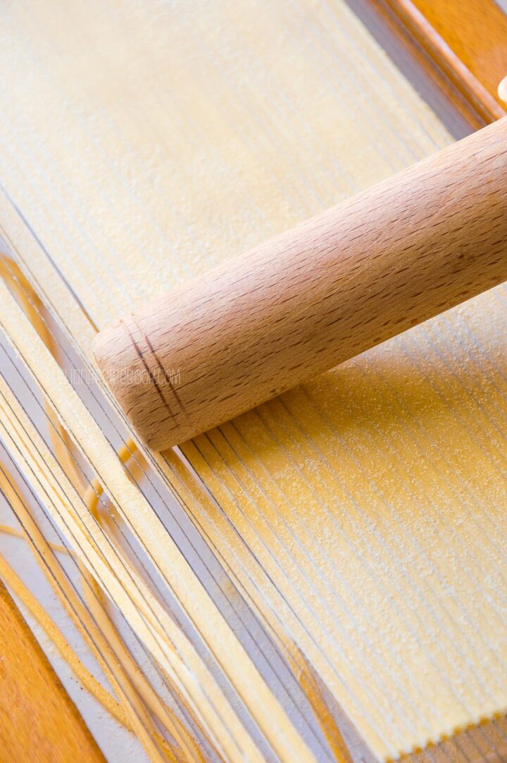 Tonnarelli Pasta - A Step By Step Guide : Italian Recipe Book