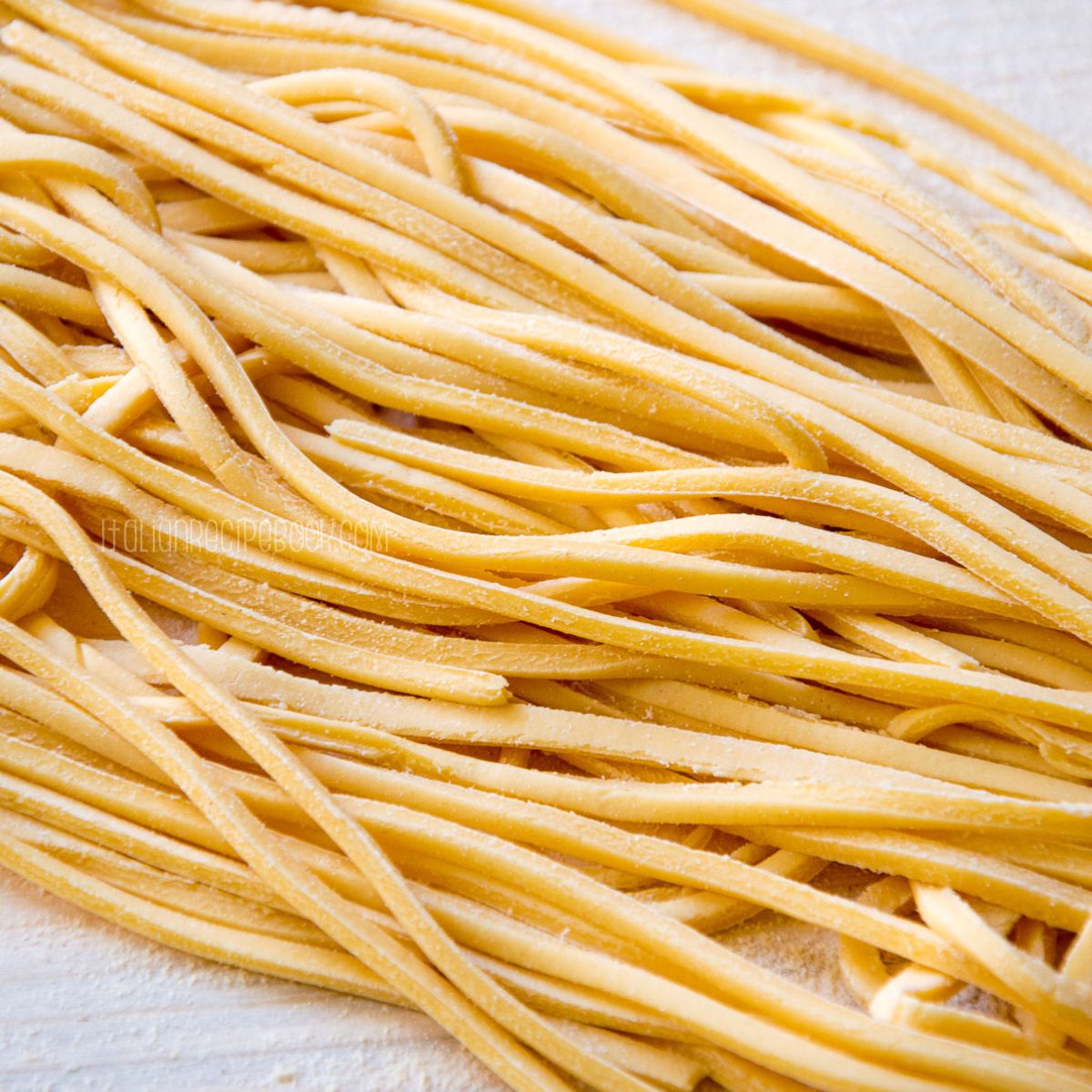 Tonnarelli Pasta - A Step By Step Guide : Italian Recipe Book