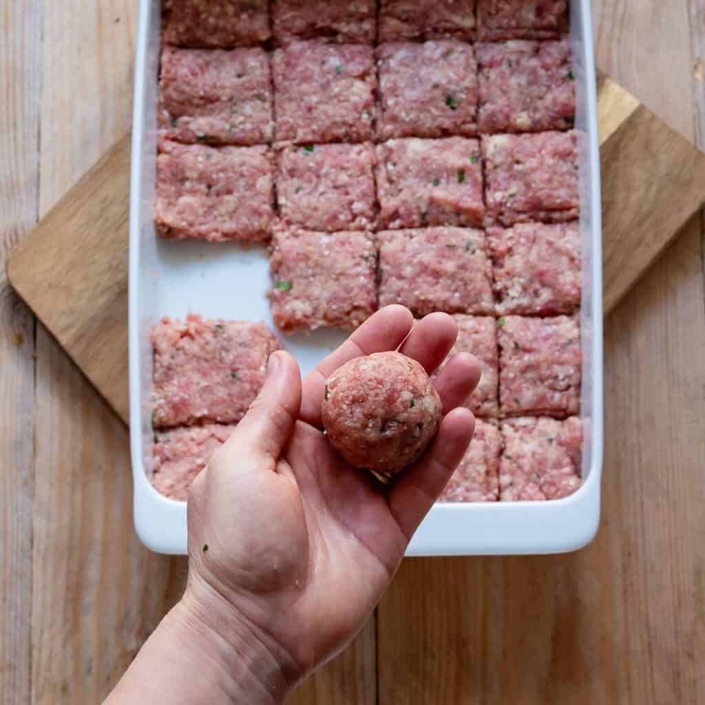 Polpette - Italian Meatballs (Juicy and Tender!) : Italian Recipe Book