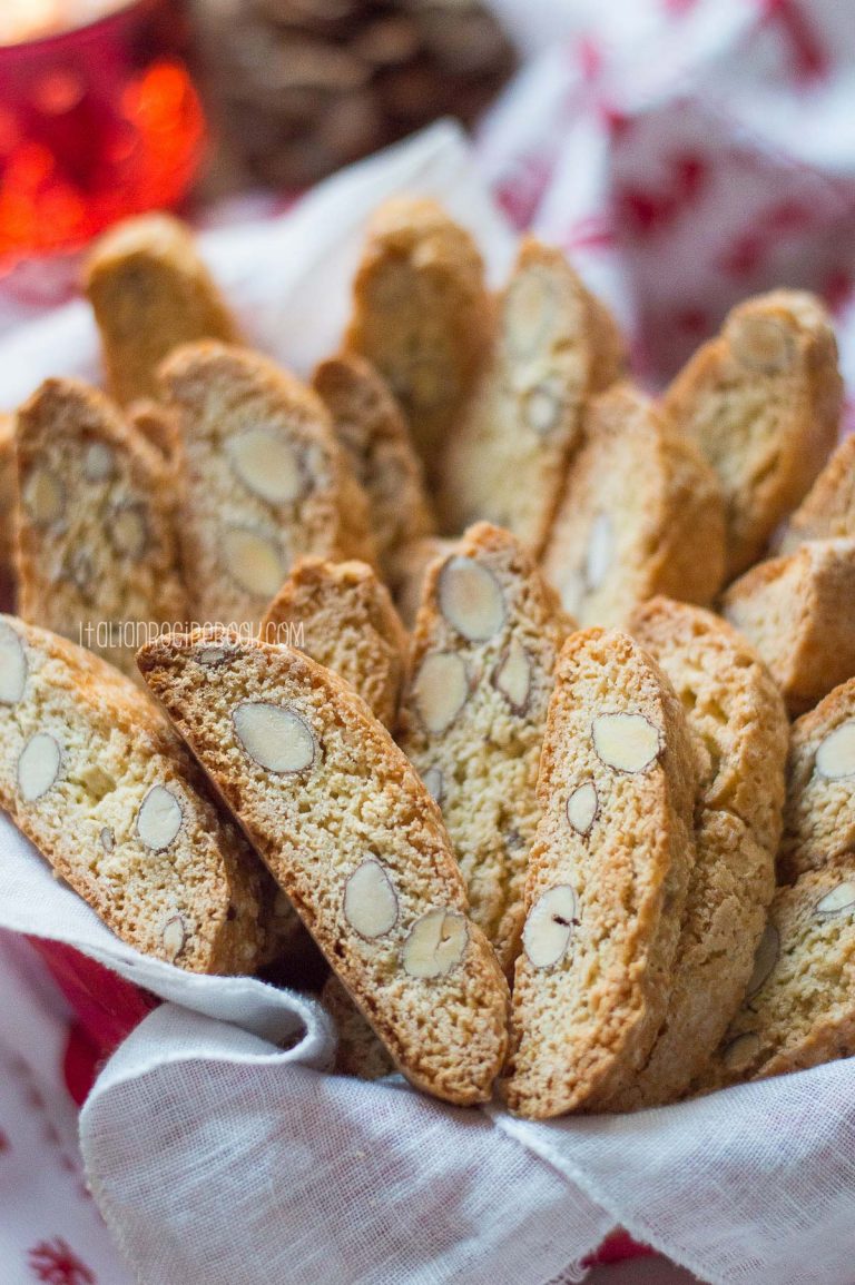 Cantucci (Almond Biscotti From Tuscany) : Italian Recipe Book
