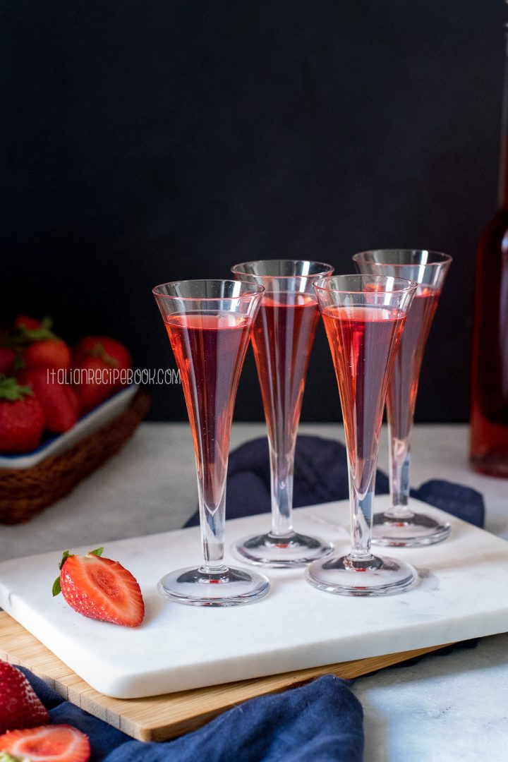 Strawberry Liqueur (Creamy and Classic Version) : Italian Recipe Book