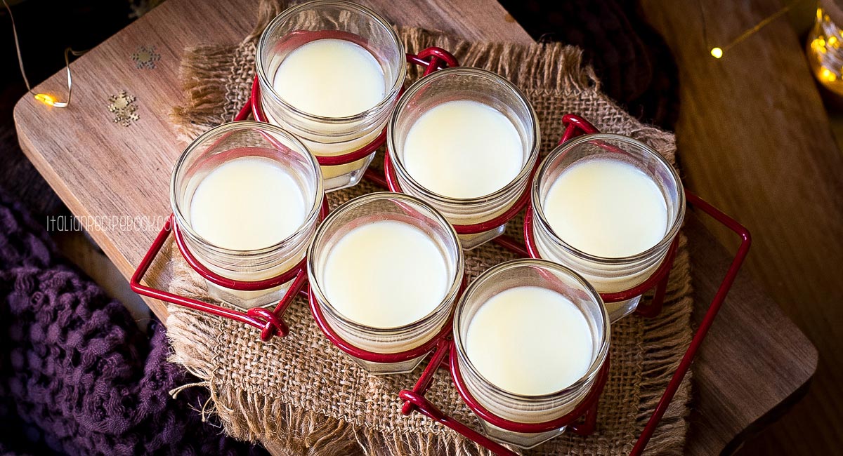 Limoncello Cream Liqueur : Italian Recipe Book