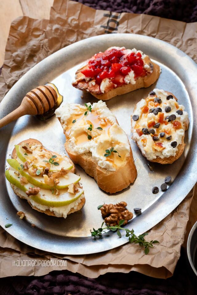 Sweet Ricotta Crostini (With 4 Different Toppings) : Italian Recipe Book