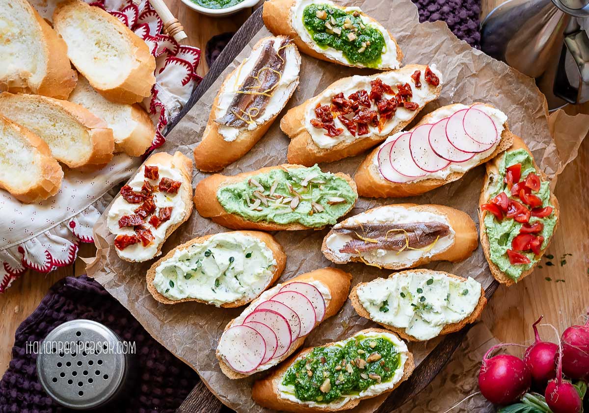 Whipped Ricotta Crostini with 5 Assorted Toppings : Italian Recipe Book