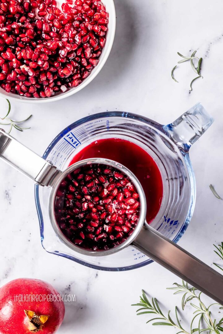 Christmas Prosecco Cocktail (Tintoretto) : Italian Recipe Book