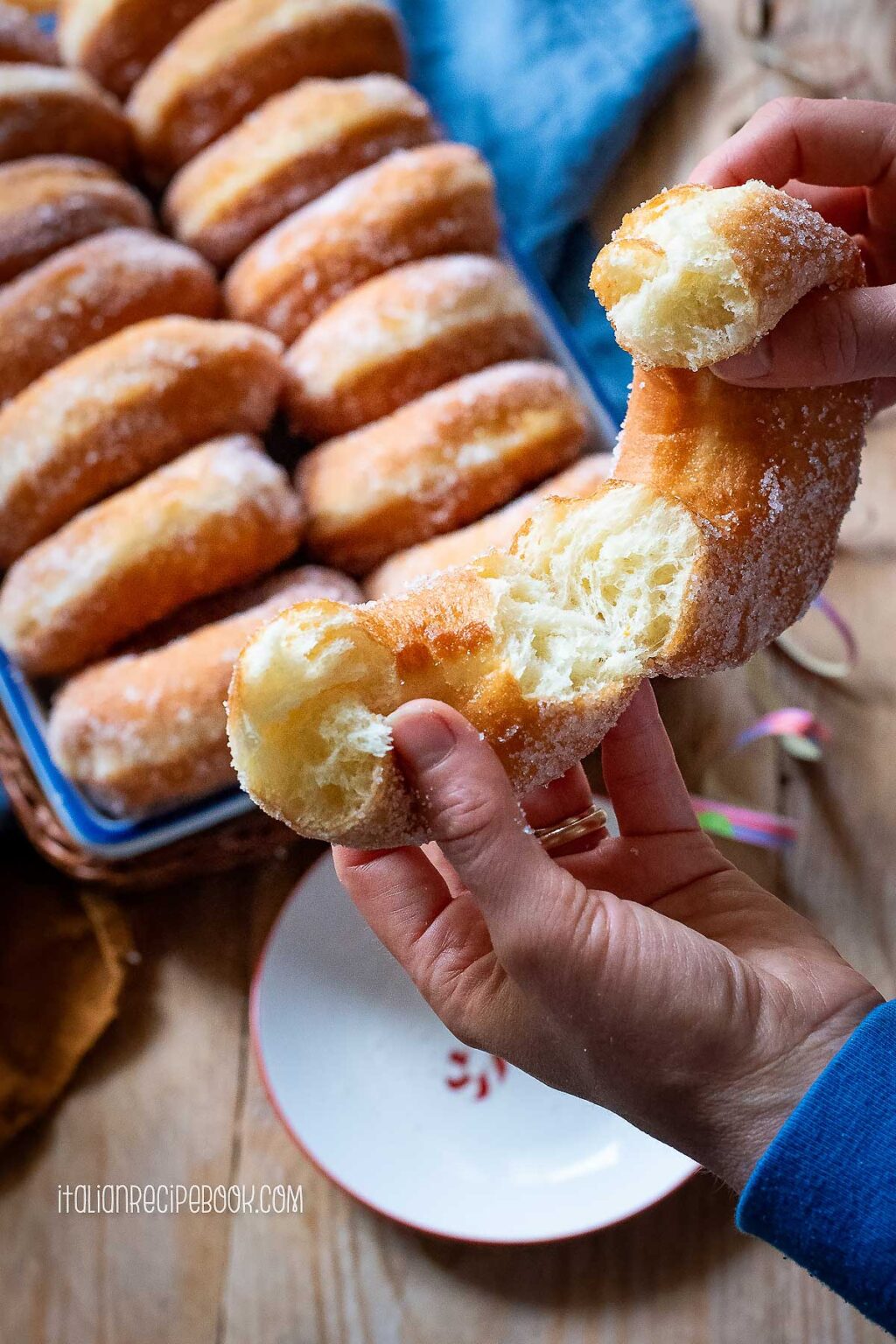 Graffe - Potato Donuts Soft as Clouds : Italian Recipe Book