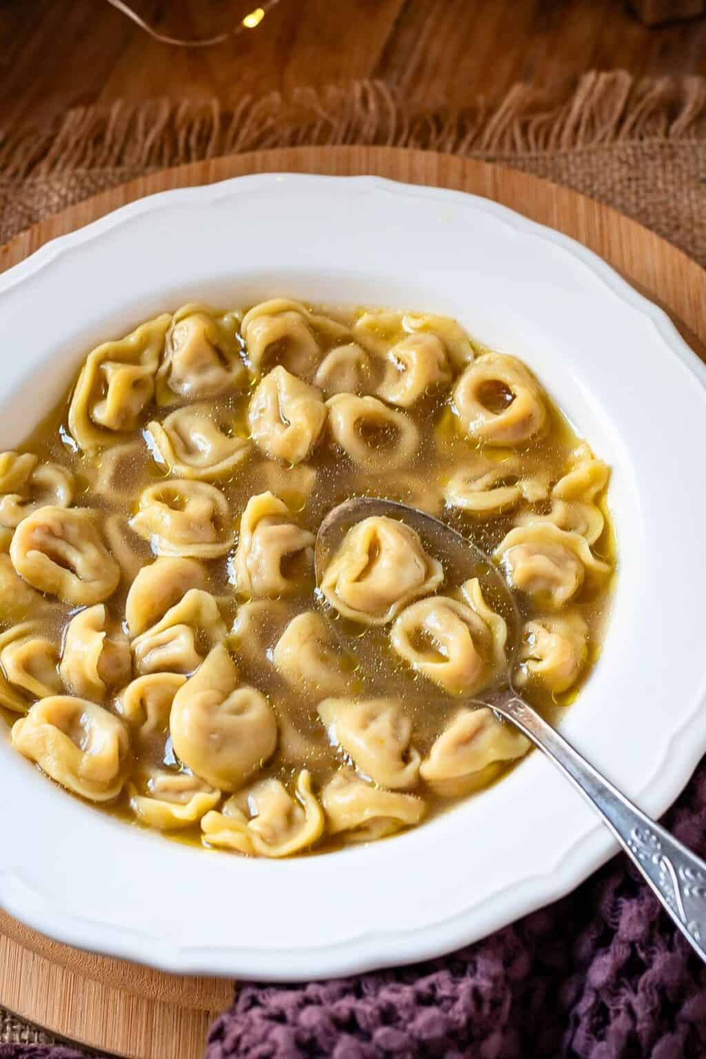 Tortellini in Brodo : Italian Recipe Book